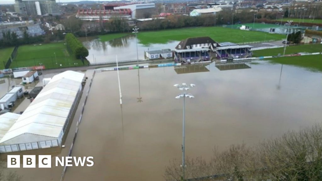 Flood-hit Nottingham Rugby Club launches fundraising appeal - BBC News