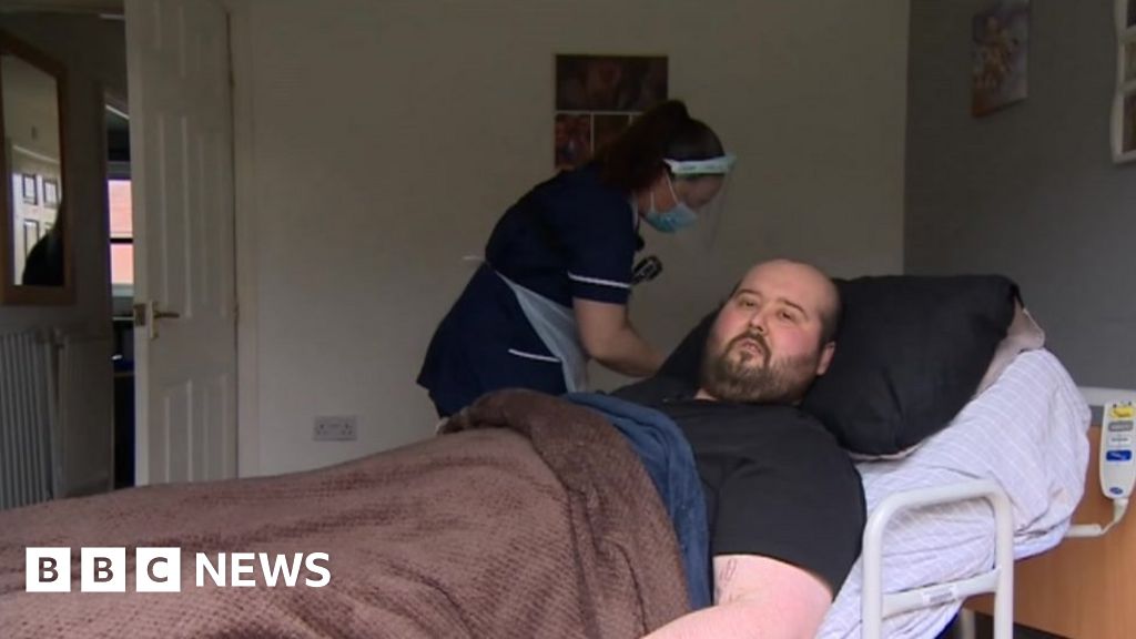 Covid lockdown: More patients choosing to die at home - BBC News