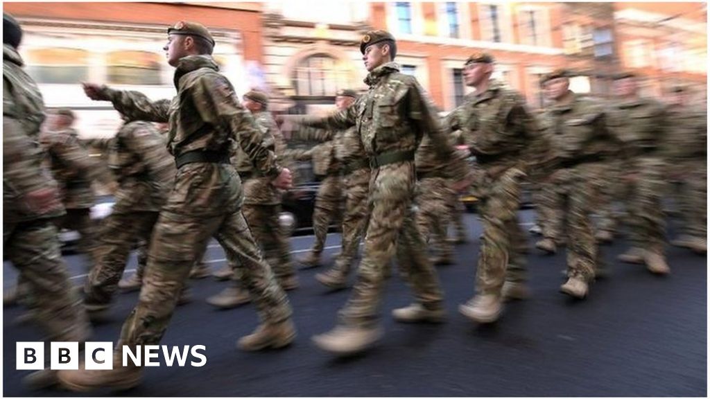 Military veterans to be guaranteed interviews for government jobs