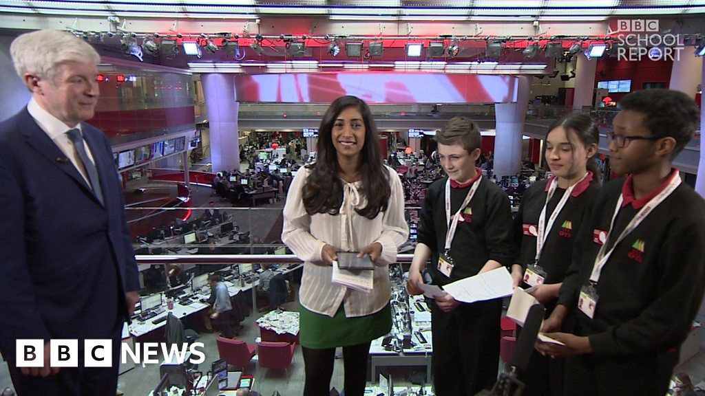 School Report: Lord Hall quizzed by three student journalists - BBC News