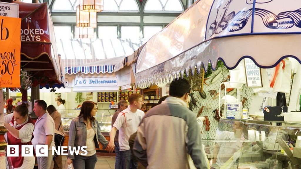 Investor sought for Darlington covered market - BBC News