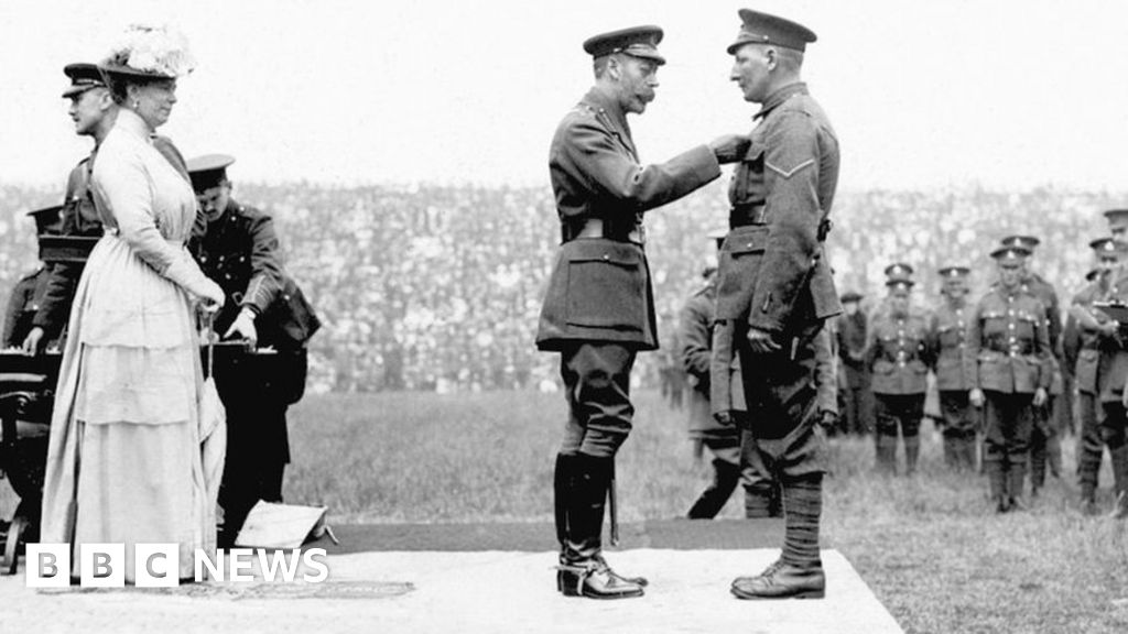 Victoria Cross heroes of World War One - BBC News