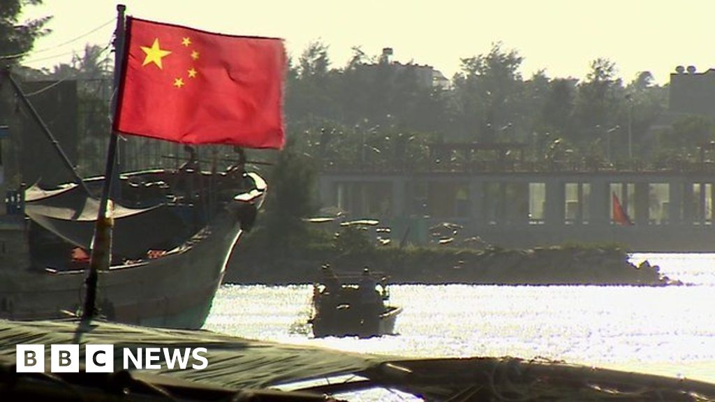 South China Sea dispute: China says book holds answer - BBC News