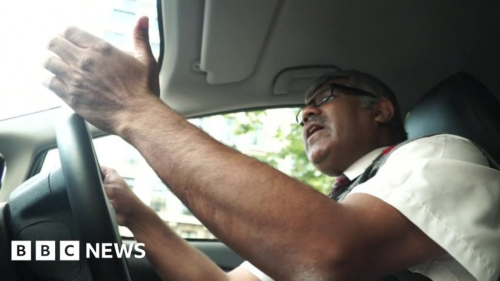 A tale of two Uber drivers - BBC News