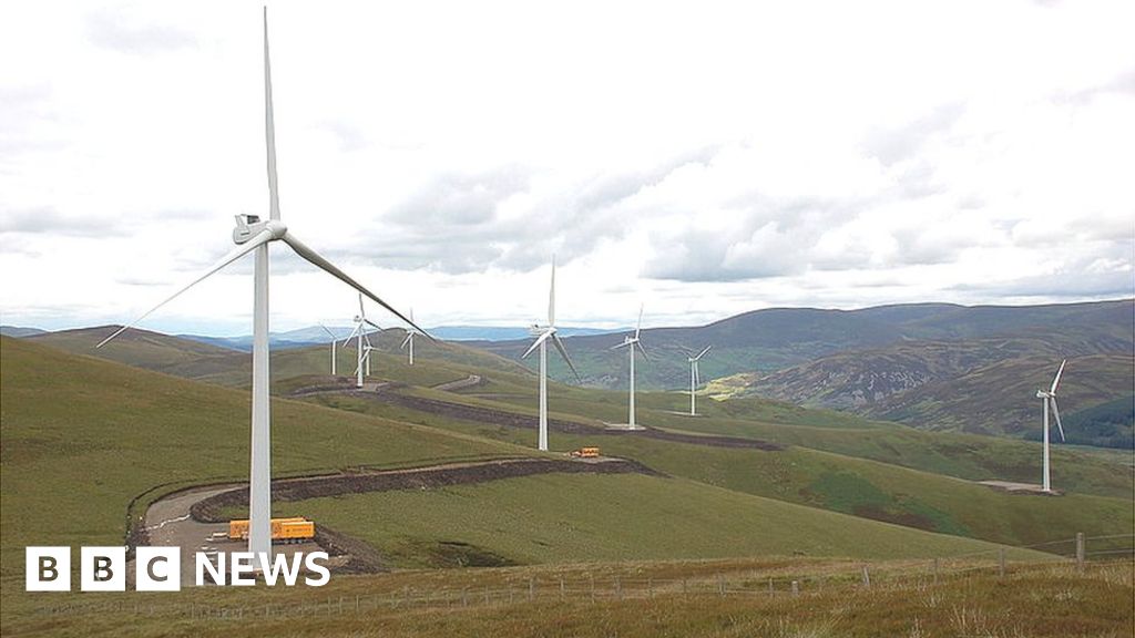 Glenkerie wind farm seeks extended operation approval - BBC News