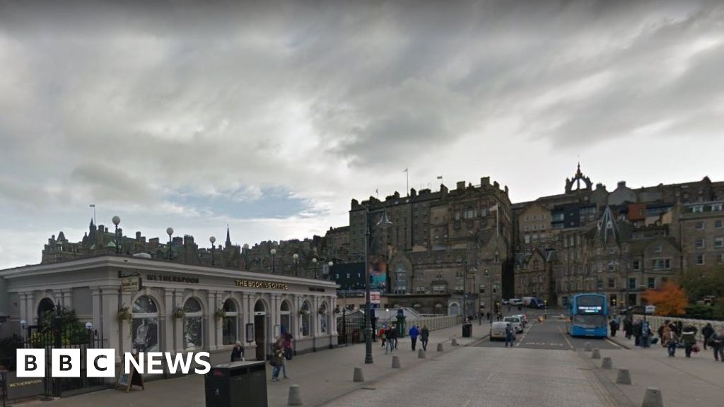 Man seriously injured in Edinburgh attack - BBC News