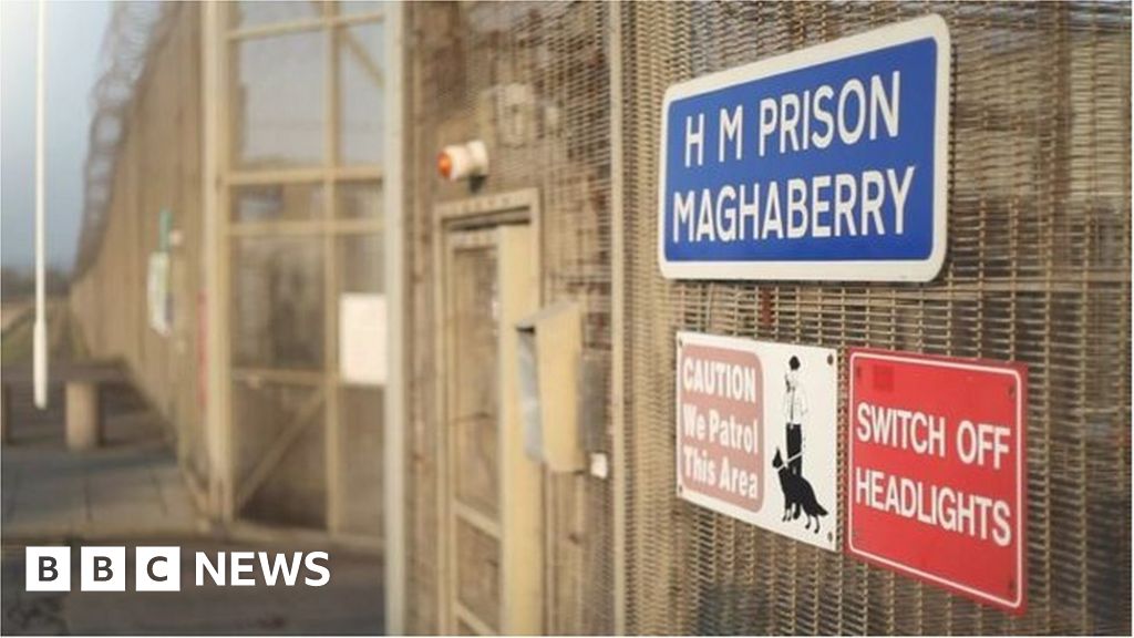 NI prisons change policy on paramilitary books - BBC News