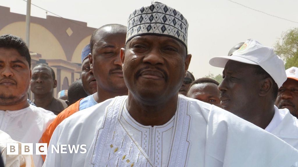 Niger's opposition leader Hama Amadou granted bail - BBC News