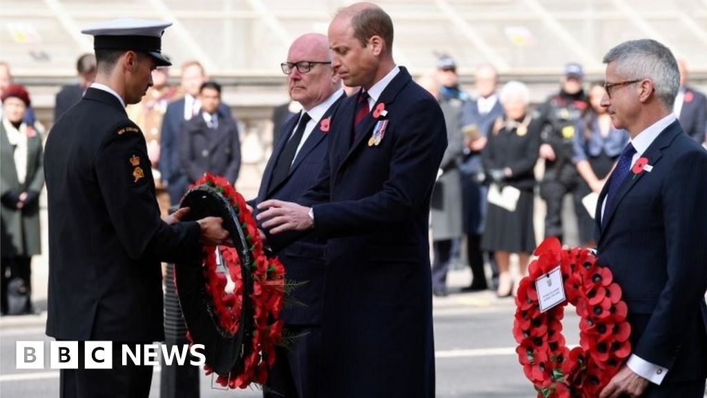 Anzac Day: Prince William leads London commemorations - BBC News