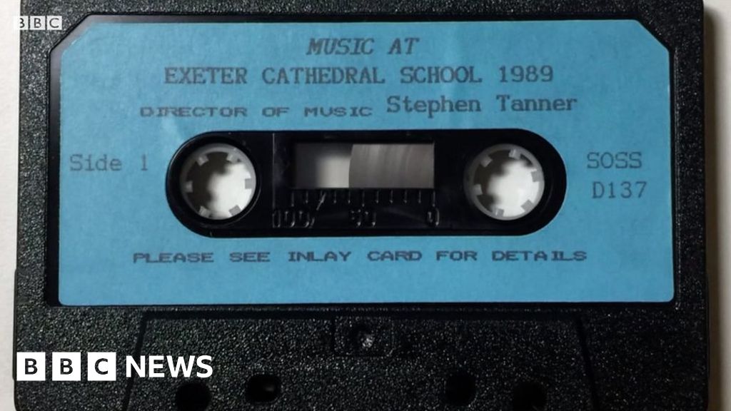 Chris Martin: Early recording of Coldplay star to be auctioned