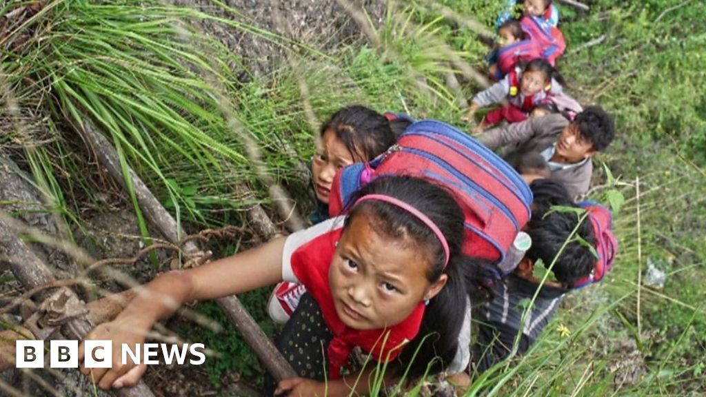 The world’s scariest school run? - BBC News
