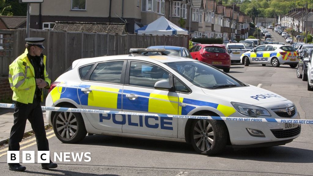 Saima Khan murder inquiry: Husband 'torn apart' by death - BBC News