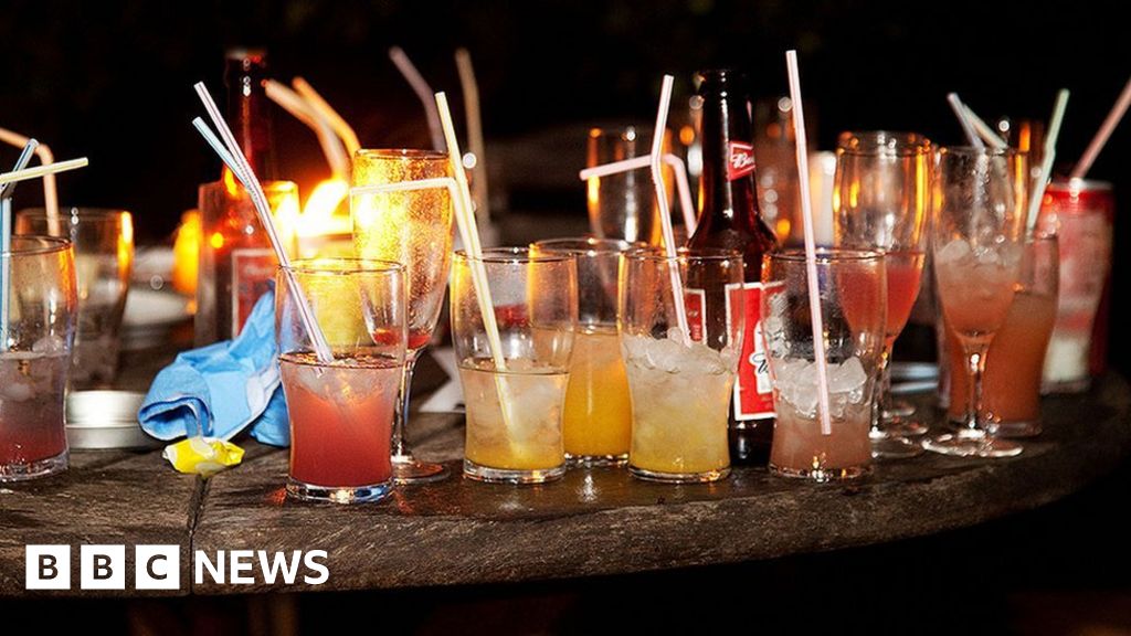 What are your rights on university initiation ceremonies - BBC News