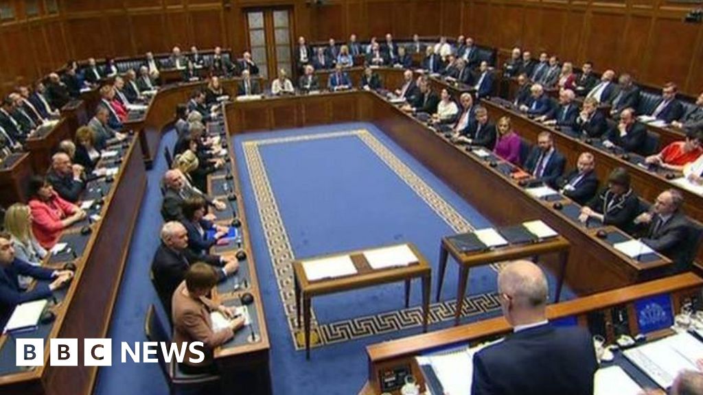 NI Assembly: Foster and McGuinness are NI first and deputy first ...