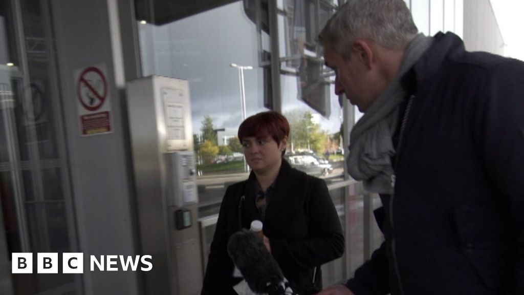 Paradise Papers: Fiona Delany avoids questions on ‘tax dodge’ - BBC News