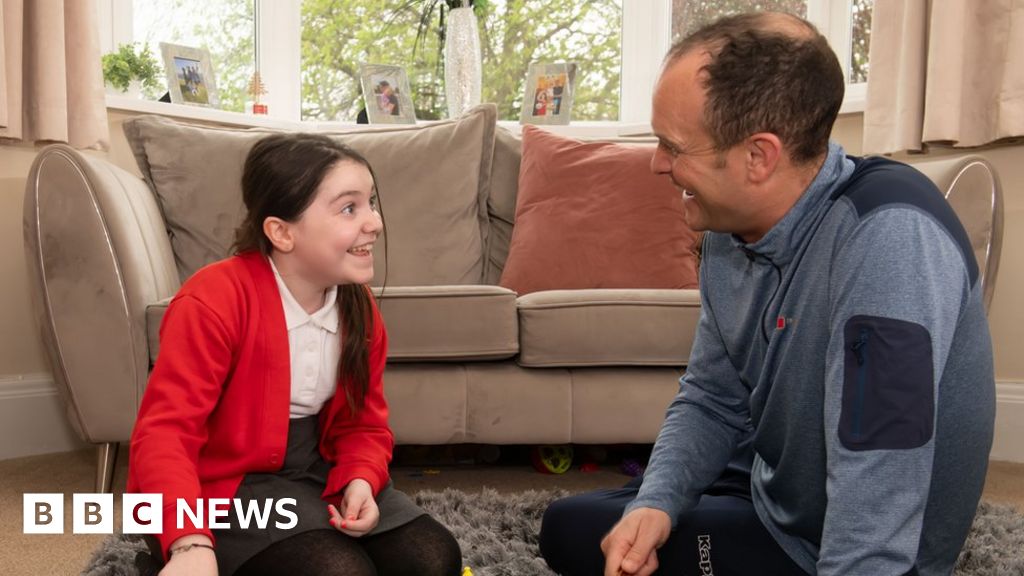 Girl with brain tumour recognised with award