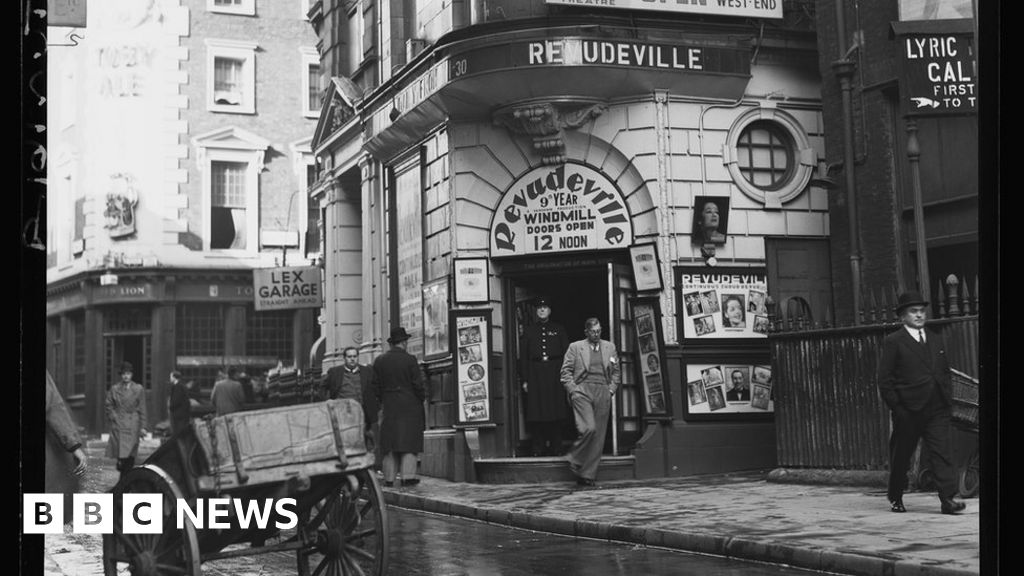 Soho's historic Windmill strip club faces closure - BBC News