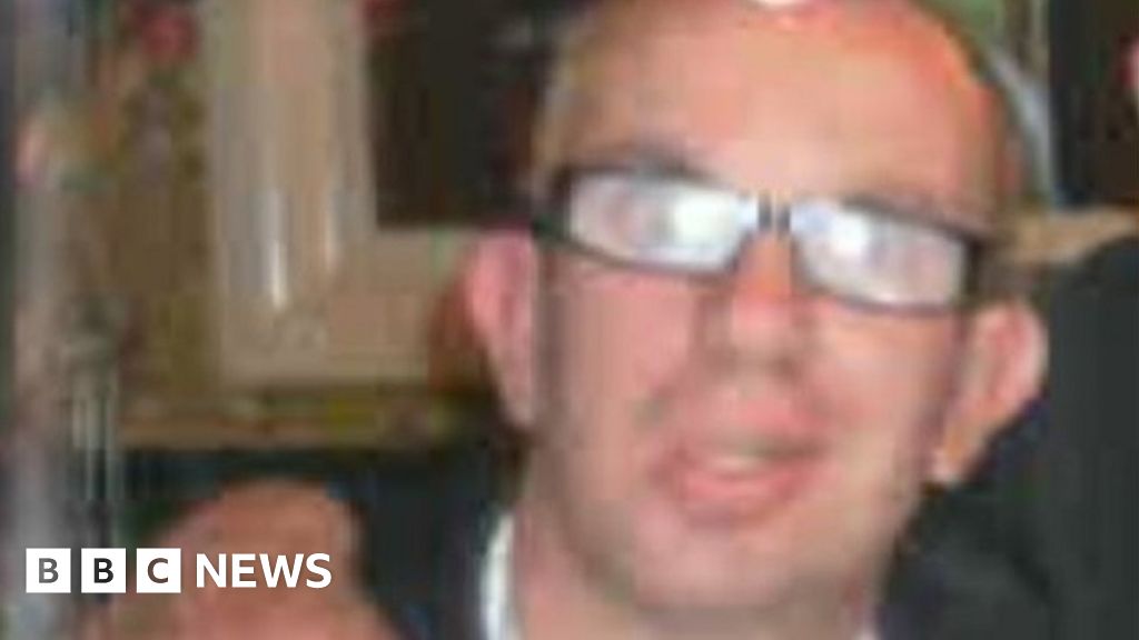 Homeless man guilty of one-punch killing in Grimsby - BBC News