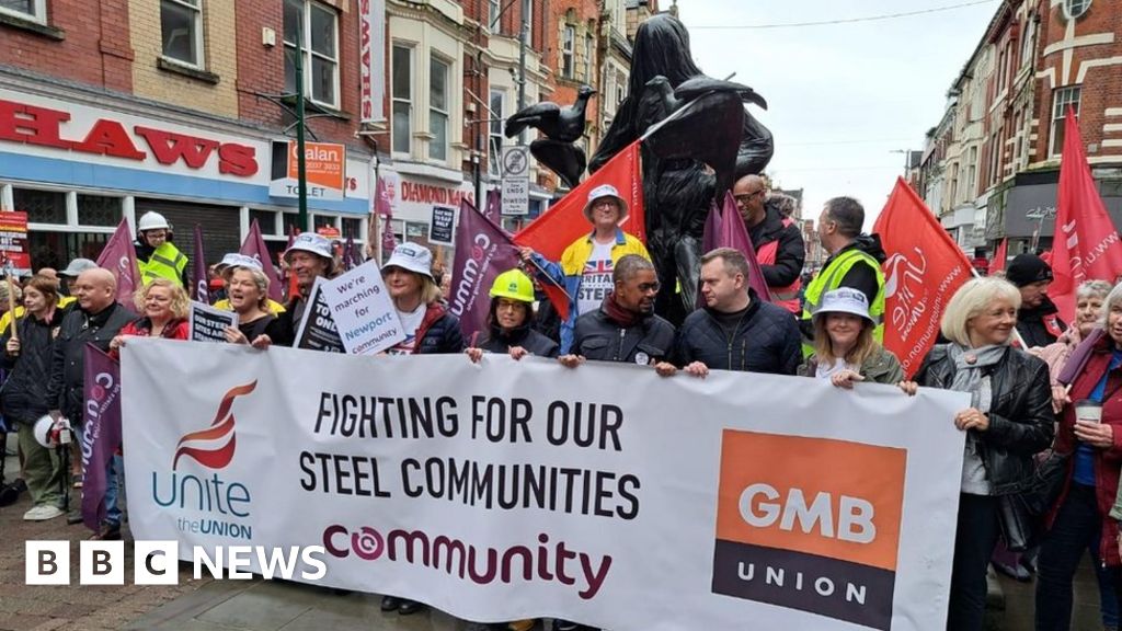 Tata Steel workers protest over proposed job losses - BBC News