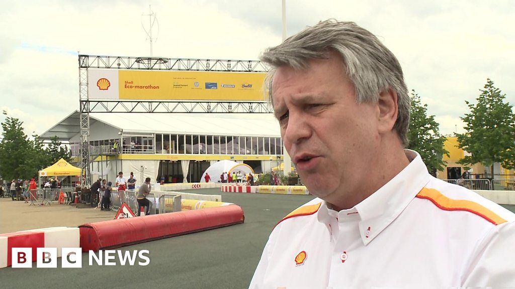 Shell boss 'taking a good look' at North Sea assets - BBC News