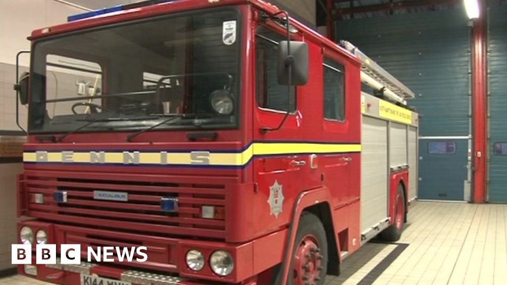 Lack of manned Northamptonshire fire engines caused by poor staffing ...