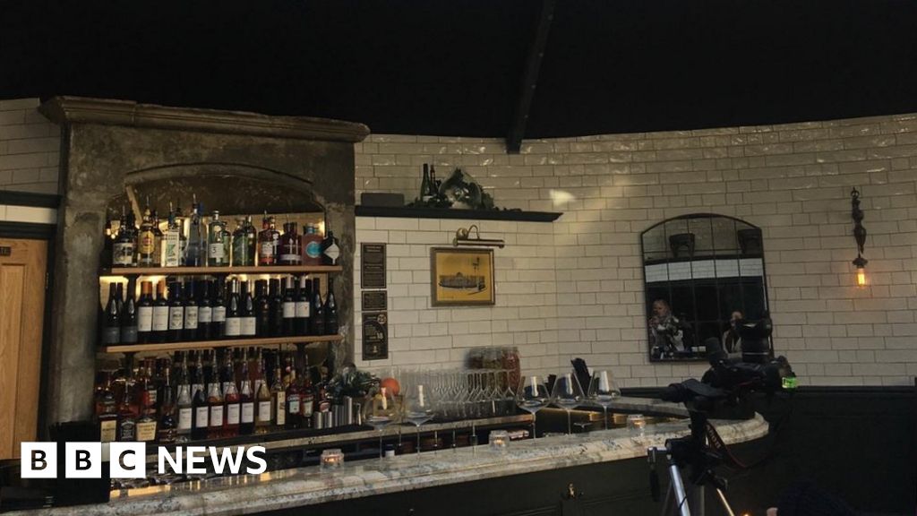 Bigg Market gents' toilet transformed into wine bar - BBC News