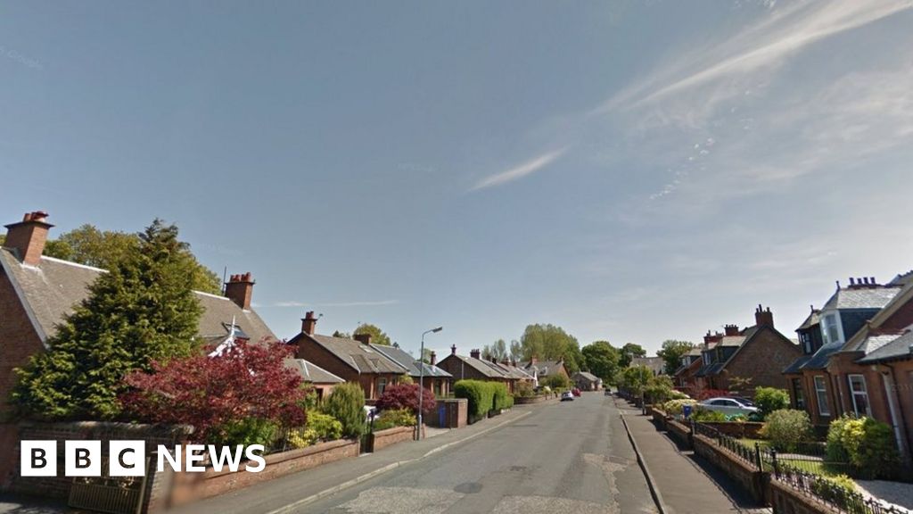 Man in critical condition after murder bid in Ayr - BBC News