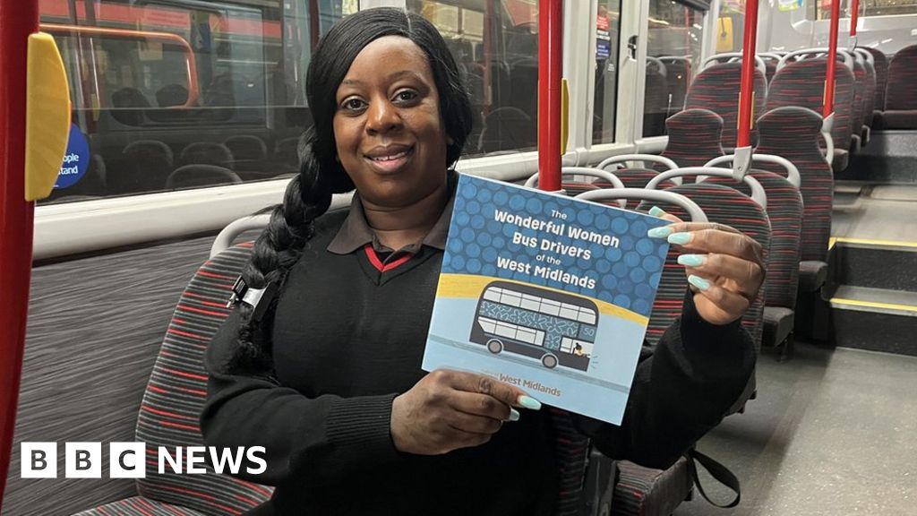 'It's a stereotype that only men can drive buses' - BBC News