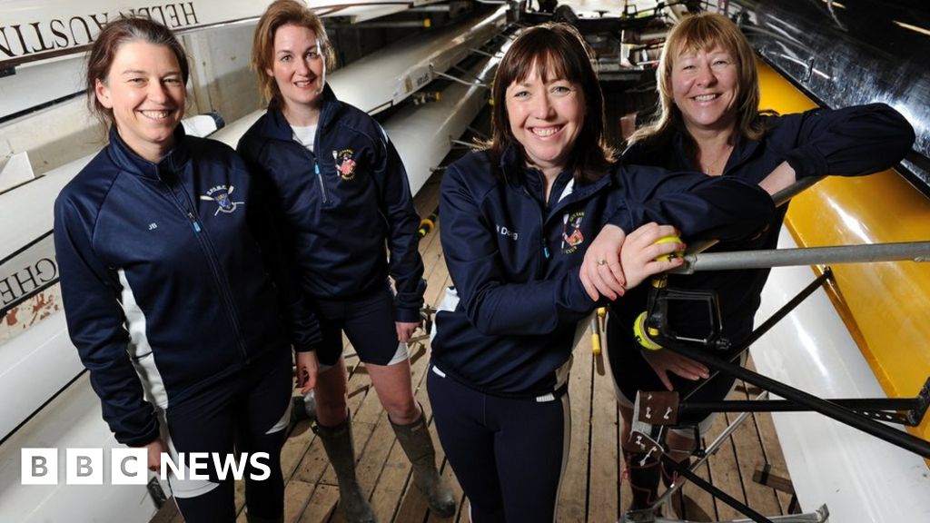 Rowing crew leave Yorkshire for Atlantic challenge - BBC News