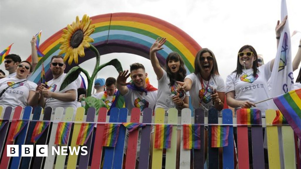 Dublin Pride: Tens of thousands attend parade - BBC News