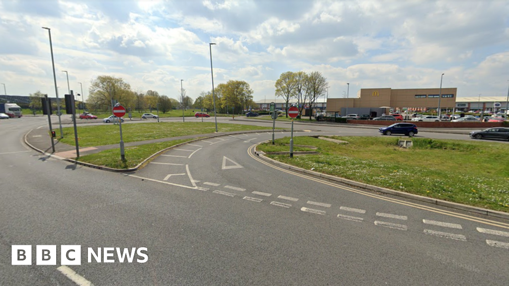 Swindon man dies after being hit by motorcycle