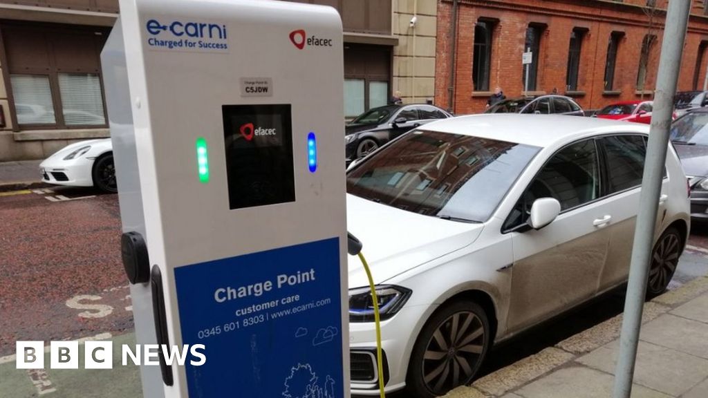 Electric cars: 'Greater push needed to drive sales' - BBC News