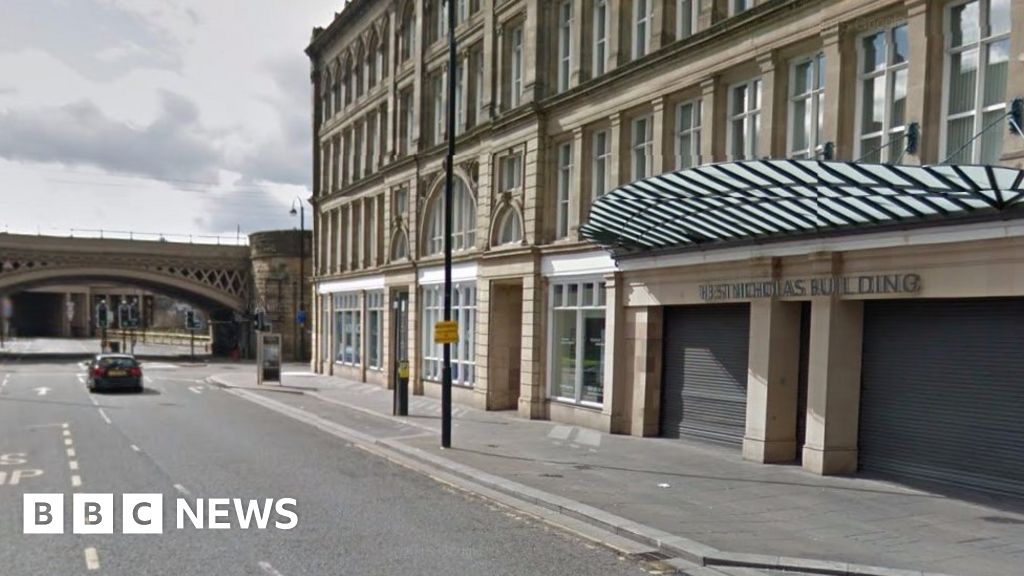 Woman, 19, raped in Newcastle alleyway - BBC News