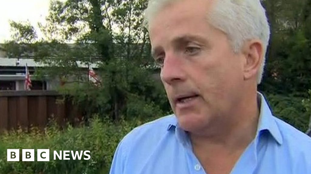 Farmer Martin Hamilton fined for polluting River Enler - BBC News