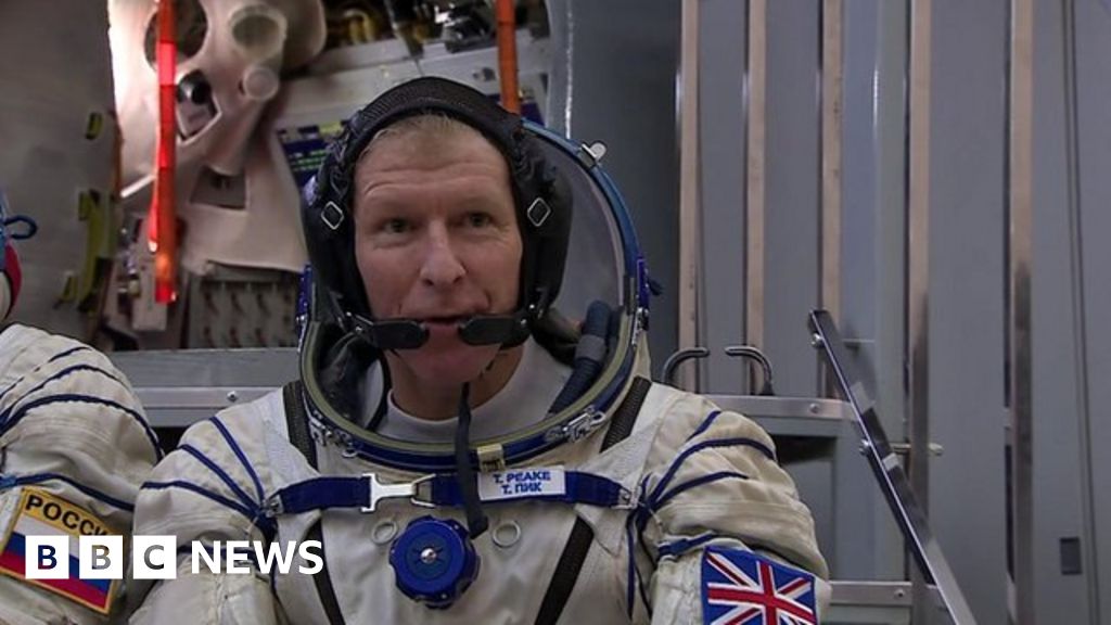 Tim Peake: British astronaut's training nears end - BBC News