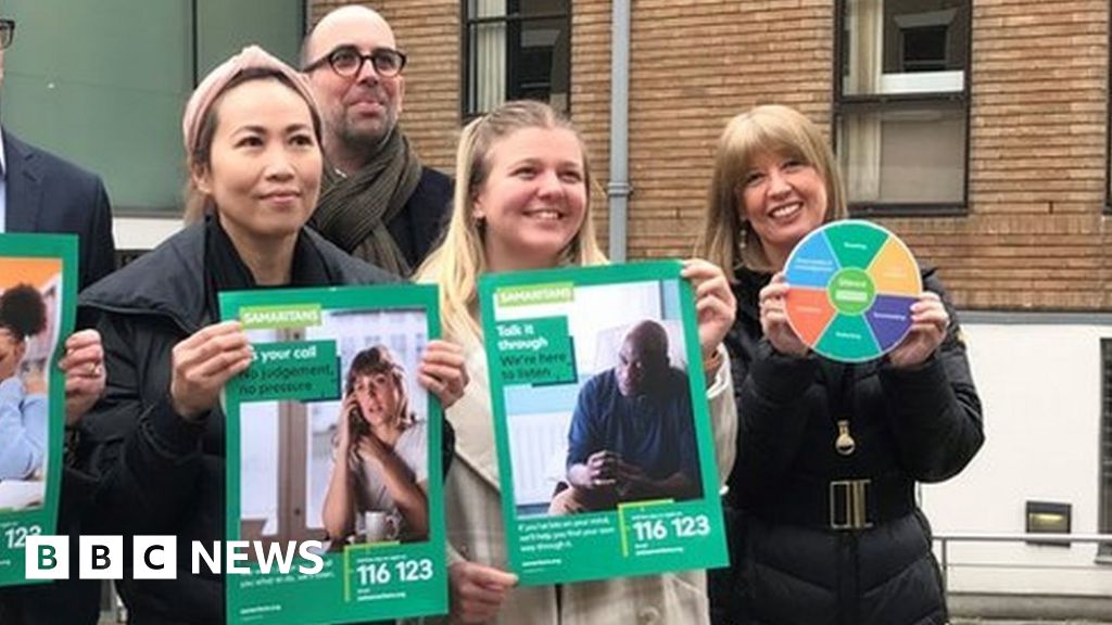 Samaritans to trial online support service using students