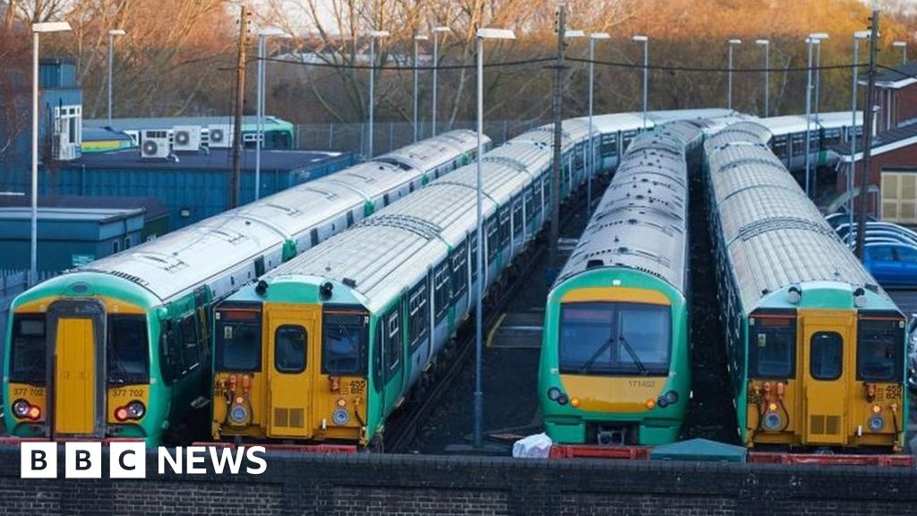 Go-Ahead warns of Southern Rail strike impact - BBC News