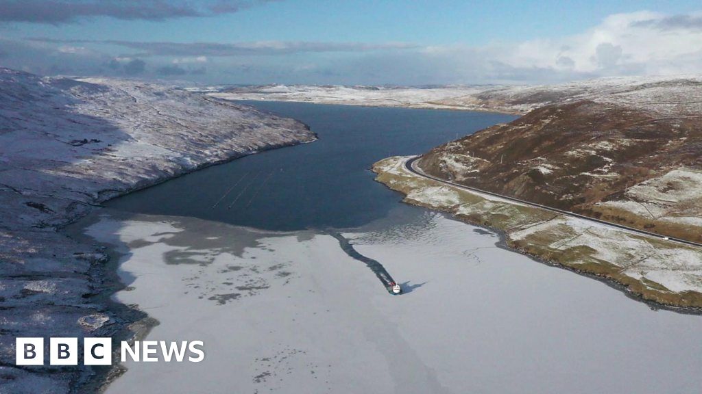 Drone footage follows Shetland 'ice breaker' - BBC News