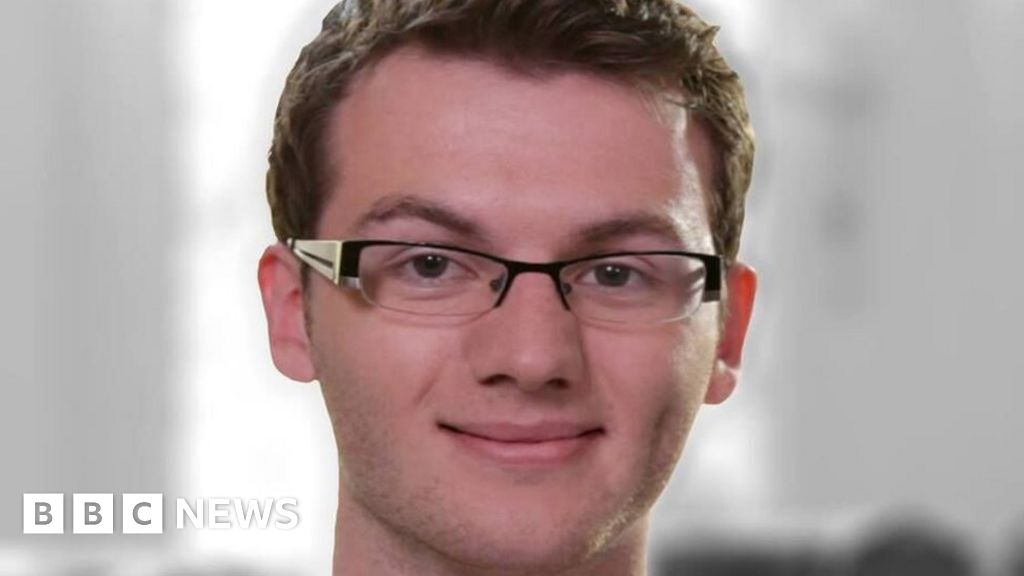 Bikers boost Stephen Sutton's fundraising legacy - BBC News
