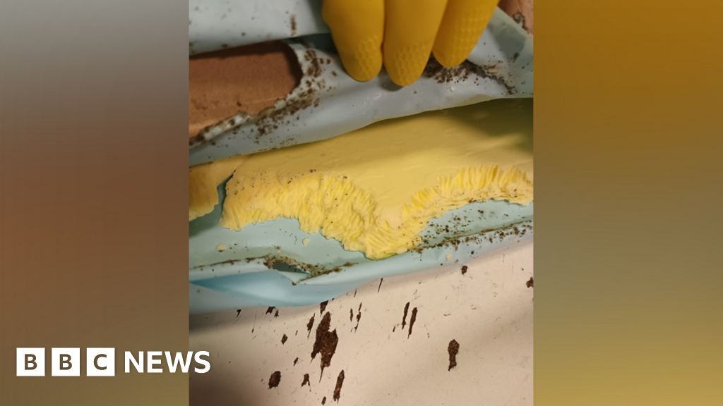 Rat-infested Knowsley bakery owners banned over food safety