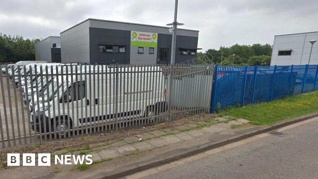 Hazardous waste site in Cardiff backed despite objections - BBC News
