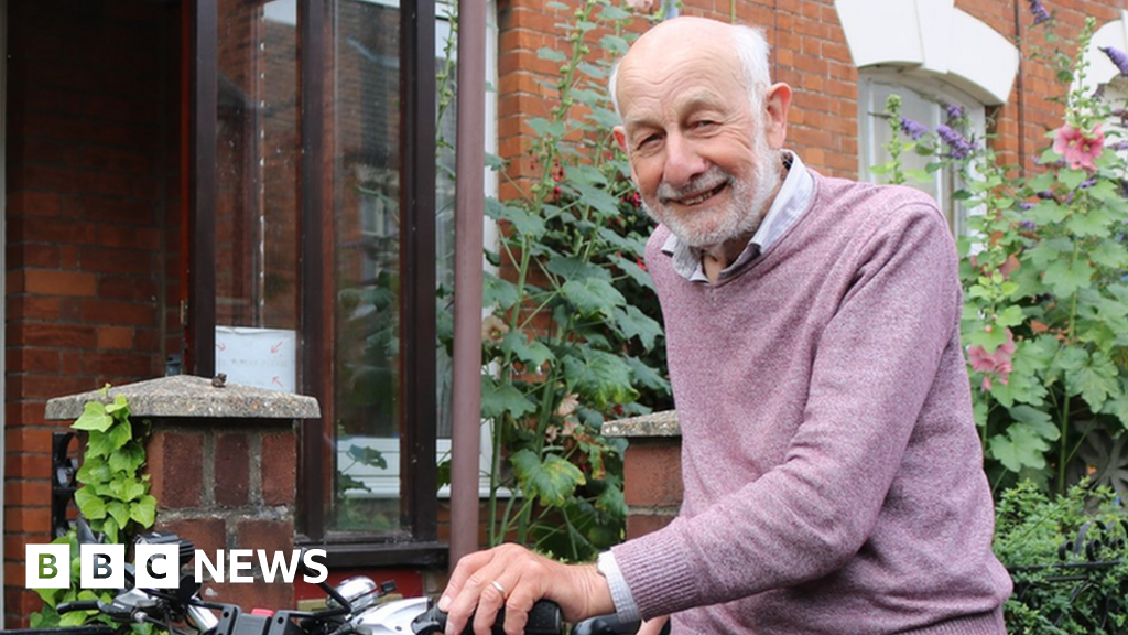 Beccles: Retired vicar takes on Land's End to John O'Groats for fourth ...