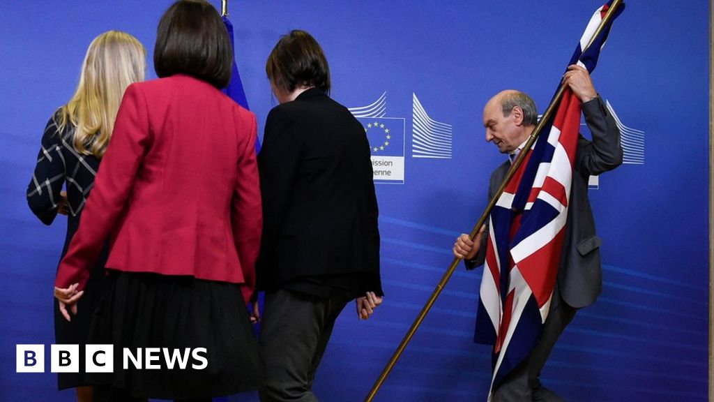Brexit: EU sets stage for UK withdrawal