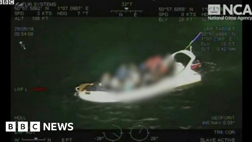 English Channel migrant smuggling gang caught on camera