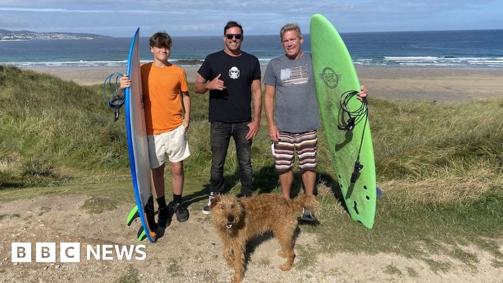 nathan phillips surfer