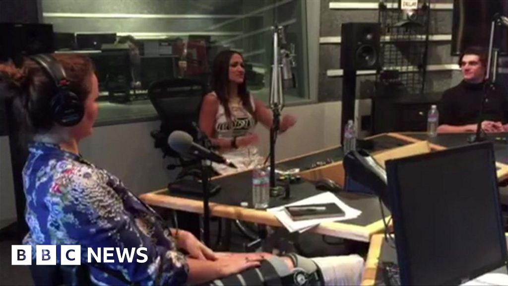 Ouch talk show presenters learn wheelchair hip-hop - BBC News