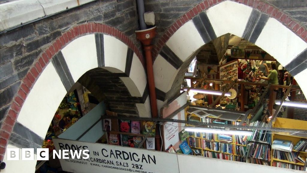 Cardigan market's £1.5m revamp saved by council cash pledge - BBC News