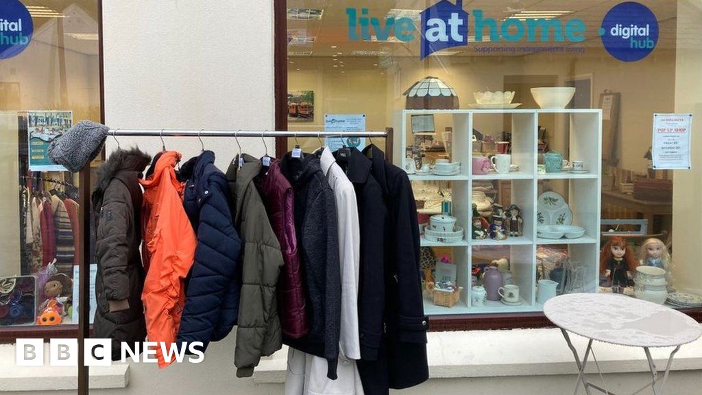 Manx charity launching free coat scheme planned as winter looms - BBC News