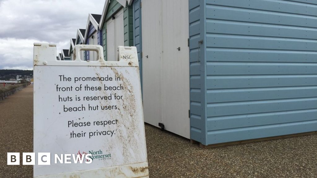 Weston-super-Mare promenade signs 'to be reworded' - BBC News