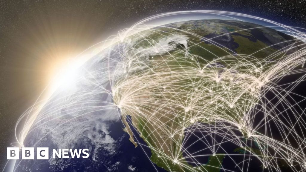 Bid to block US net handover rejected - BBC News